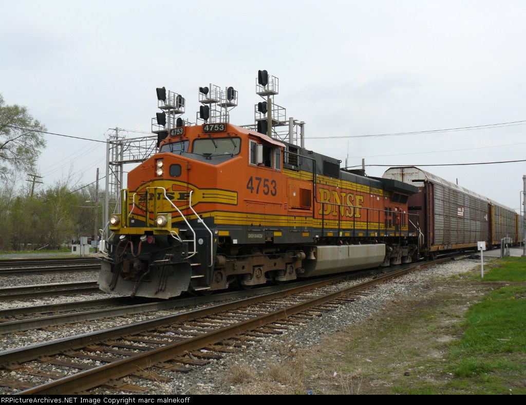 BNSF 4753